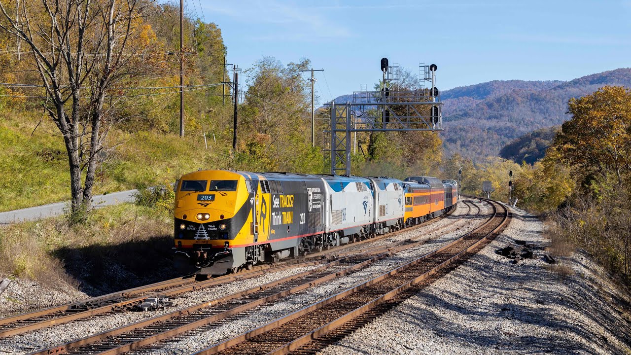 Chasing the 2022 Autumn Colors Express between Huntington, WV, and ...