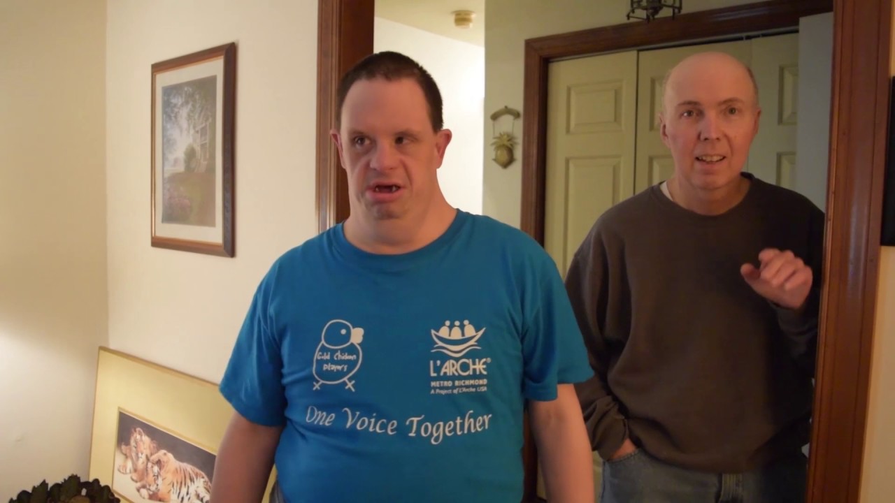Decorating for Christmas at Mary Beth Graff - YouTube