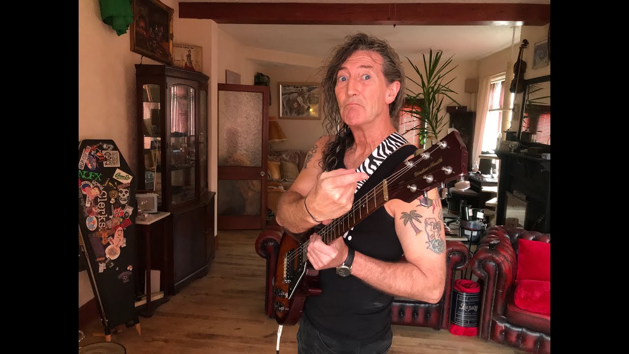 Gordon Smith Gypsy from 1991 demo and review - YouTube