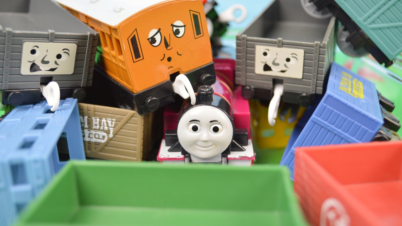 TROUBLESOME TRUCKS and COACHES World's STRONGEST Engine 174: Thomas and ...