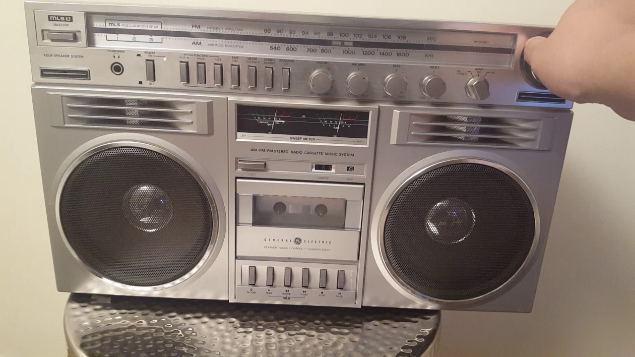 General electric boom box - YouTube