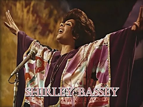 shirley bassey - the greatest performance of my life - 1972 - YouTube