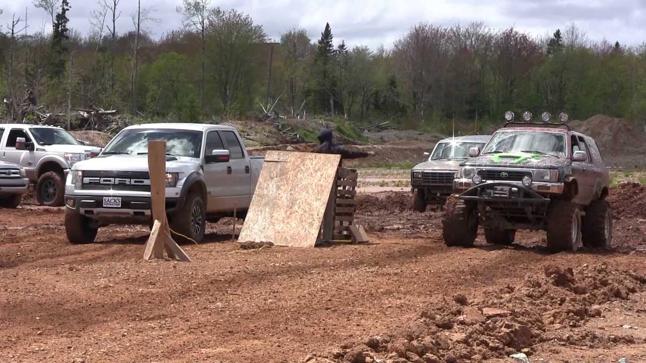 FORD RAPTOR DRAG RACING DIRT TRACK - YouTube