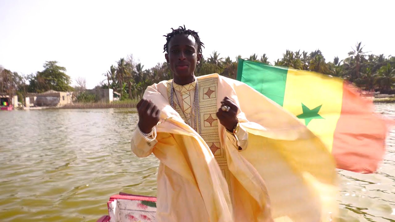 Cheikh sadbou Bà Woyla Warna clips officiel - YouTube