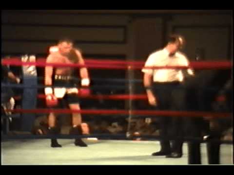 Rob Calloway vs Aaron Platt Professional Boxing Match - YouTube