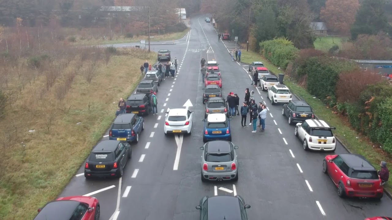 Hindhead Tunnel MINI Meet & Run - End of season finale 2017 - YouTube