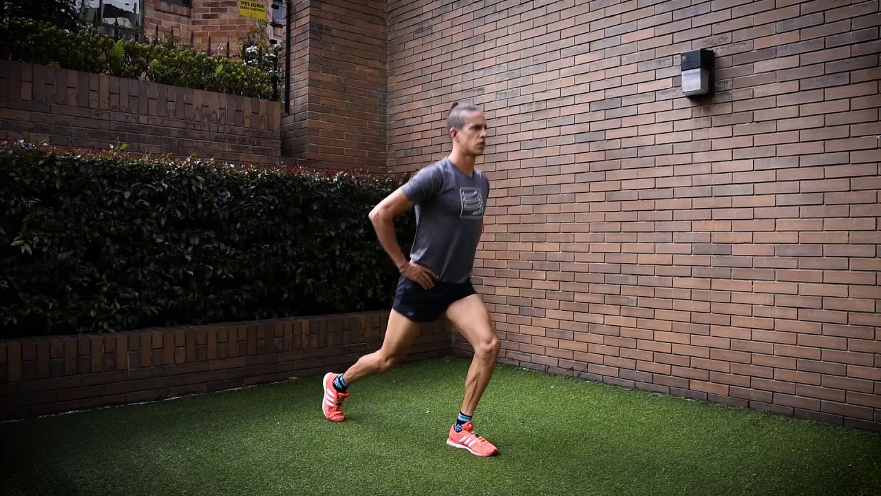 Elevación Rodilla Zancada hacia Atrás - YouTube