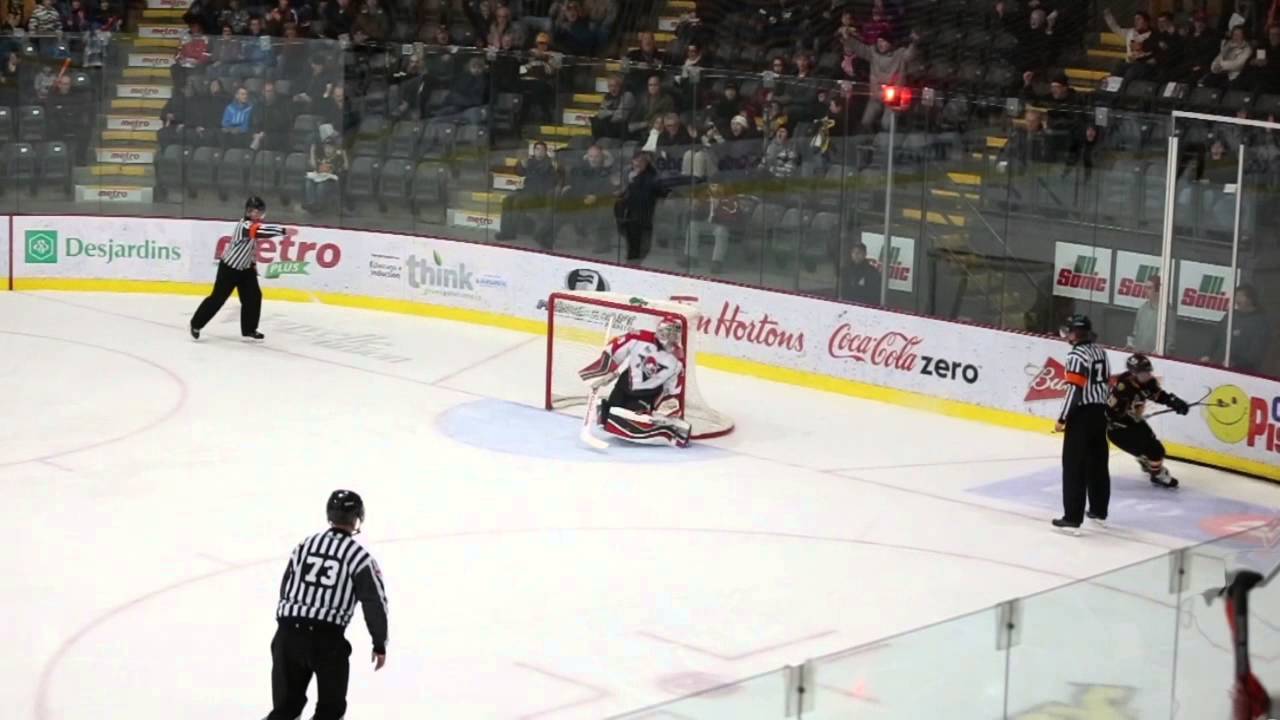 Penality Shot, Angelo Miceli, Tigres de Victoriaville 21-12-2013 - YouTube
