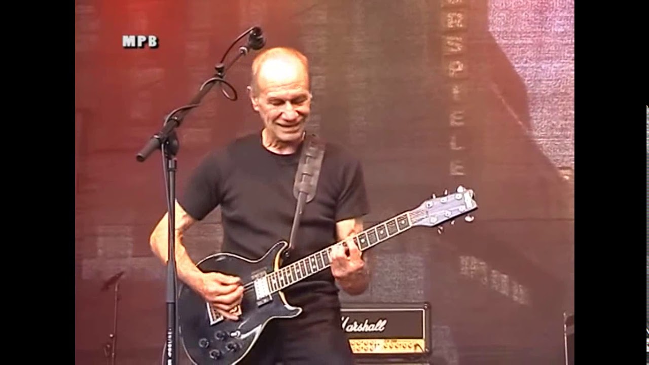 The Troggs' Chris Britton Showing off His Amazing Skills on a Guitar on ...