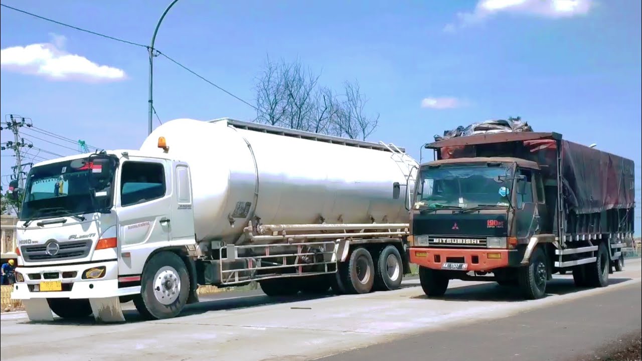 Mobil Truk Besar Di Jalur Pantura - YouTube