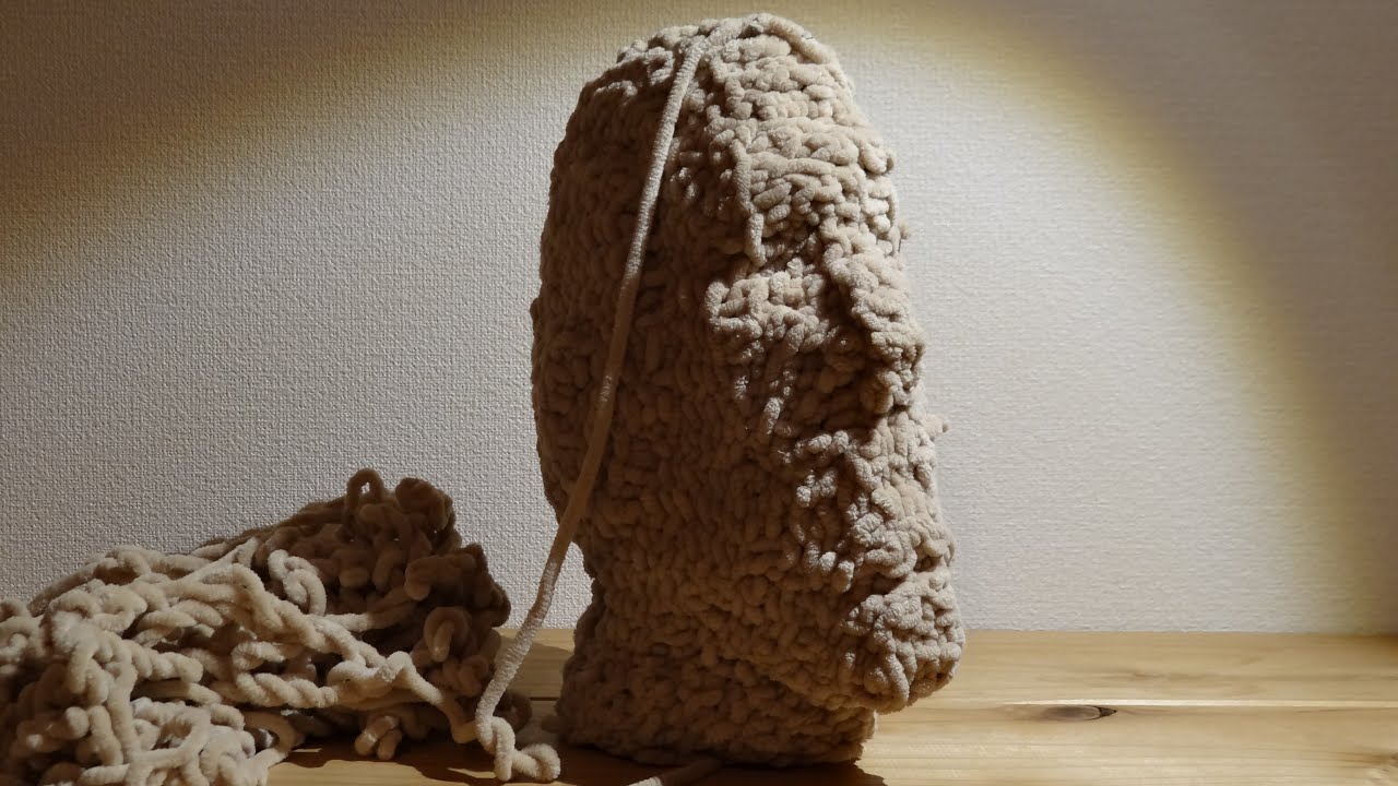 Solid-knitting a human head (2014) - YouTube