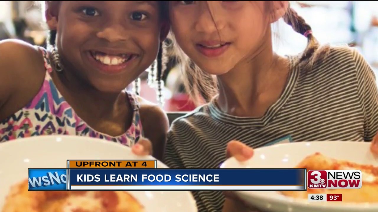 Kids learn food science by making pizza - YouTube