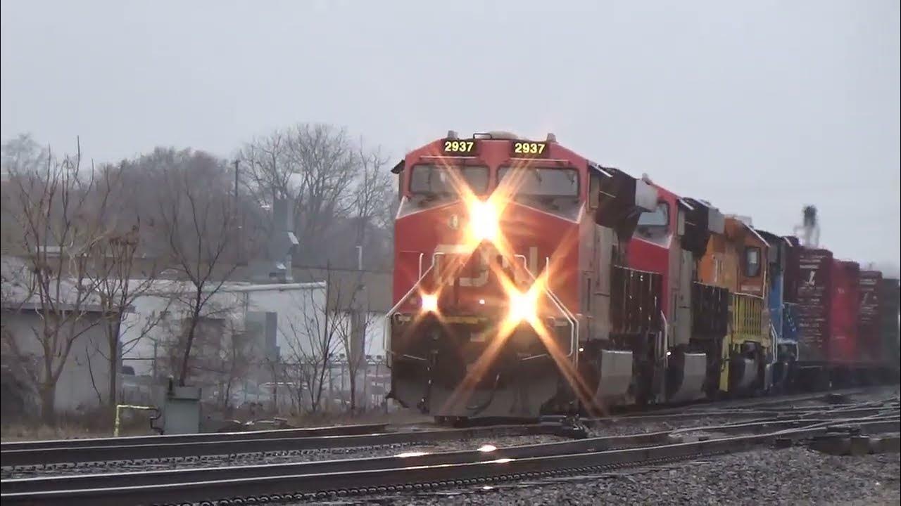 CN 2937,CN 3812,GEXP 3393 & GMTX 333 Leading A Eastbound Manifest Battle Creek Michigan 3/8/24 ...