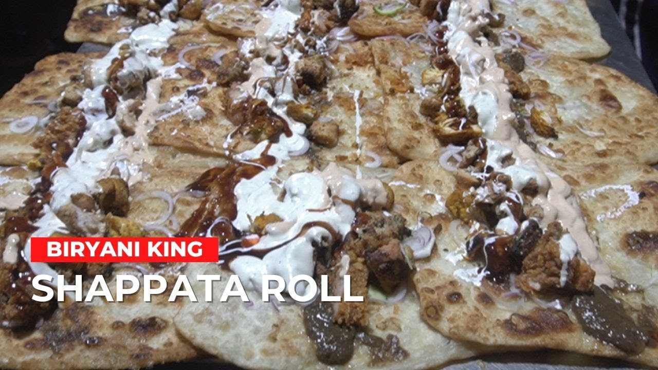 The Most Famous Shappata Roll in Lahore | Street Food Delight - YouTube