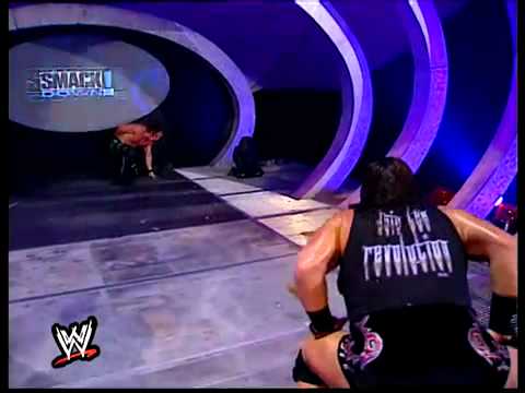 Rhino GORES Chris Jericho - YouTube