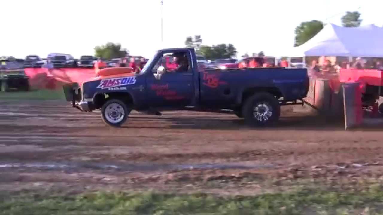 Nasty small block chevy truck pull - YouTube