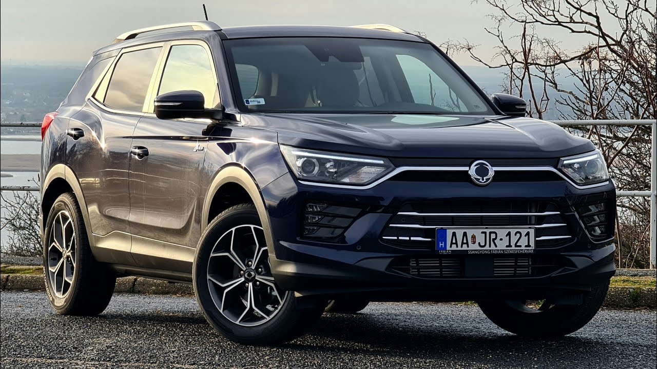 SsangYong Korando C300 Style+ 1.5 T-GDI 163 Dandy Blue - YouTube