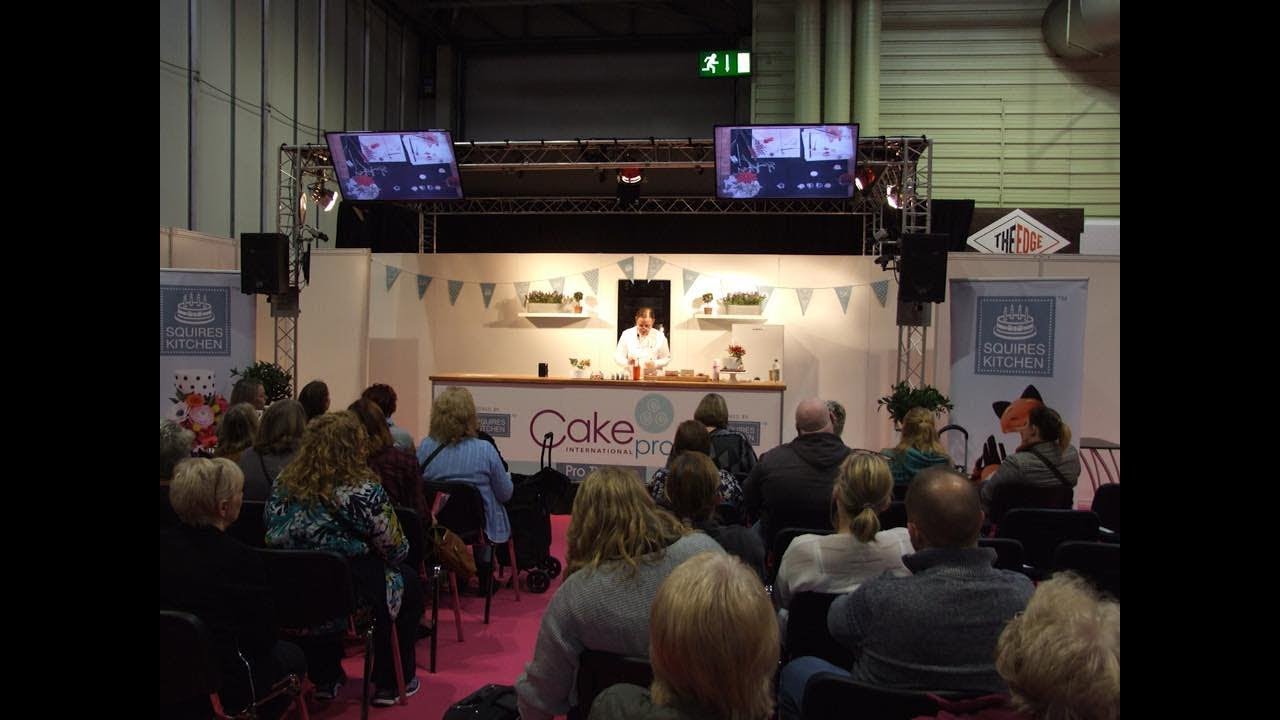 Elena Wilkinson, Squires Kitchen Cake Pro theatre, Cake Int 2017 - YouTube