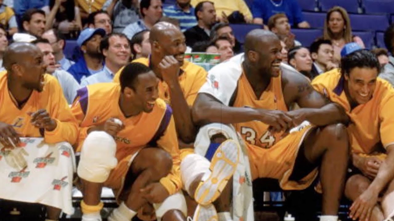 Shaq Does Not Allow Bench Players To Talk To Him - YouTube
