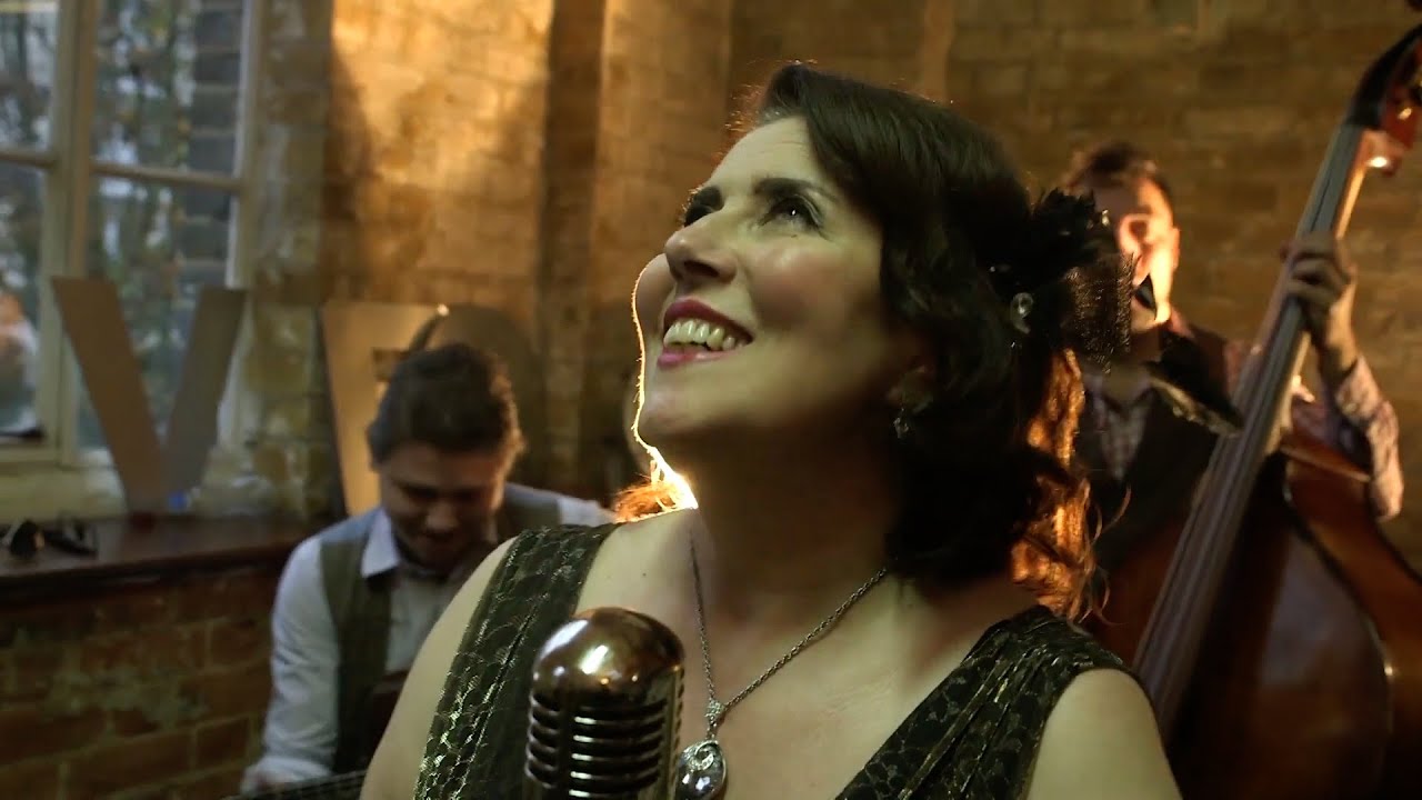 Sarah-Jane's 1920's and 30's Vintage Music | Vintage singer | Surrey ...
