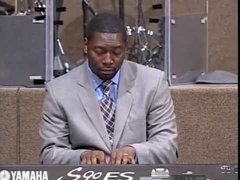 Jamar Jones Plays "Great Is Thy Failthfulness" - YouTube