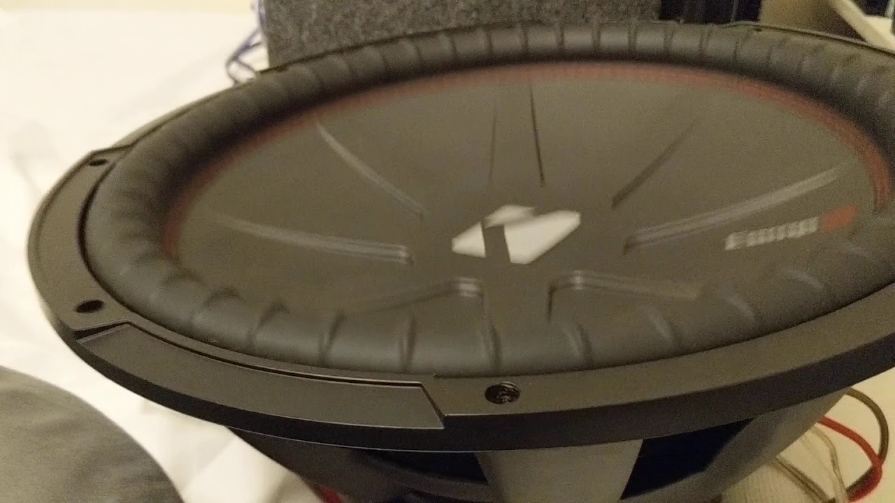 Kicker comp R 15" sub free air demo - YouTube