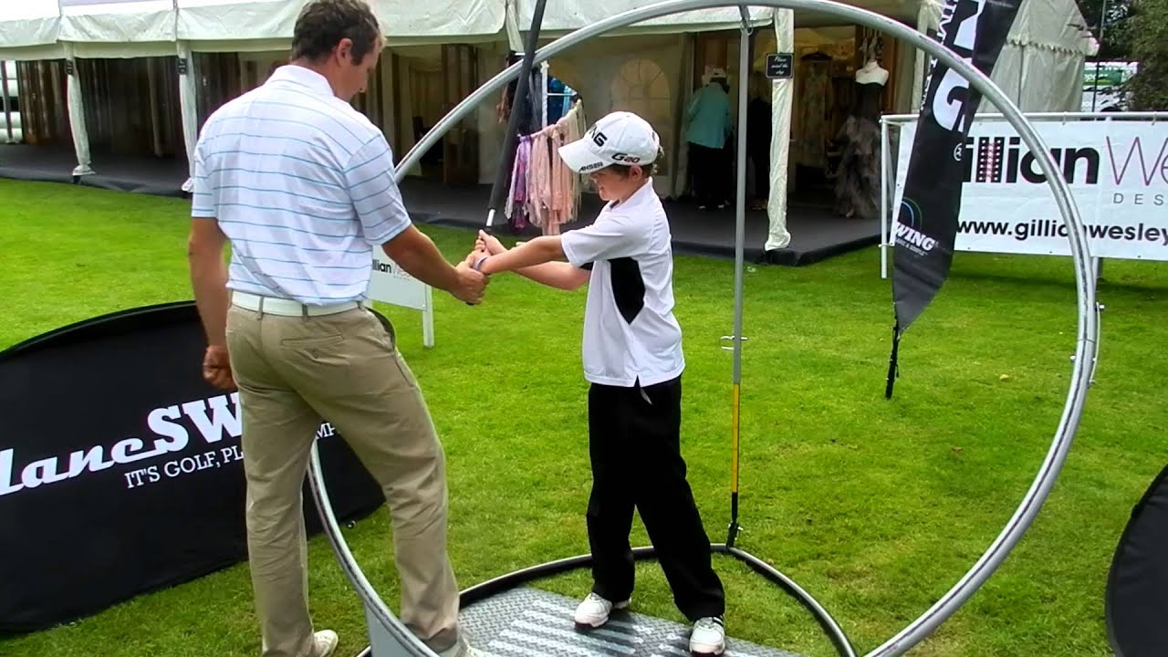 Golf Junior Tries Out PlaneSWING at the Brit Par 3 Championships - YouTube