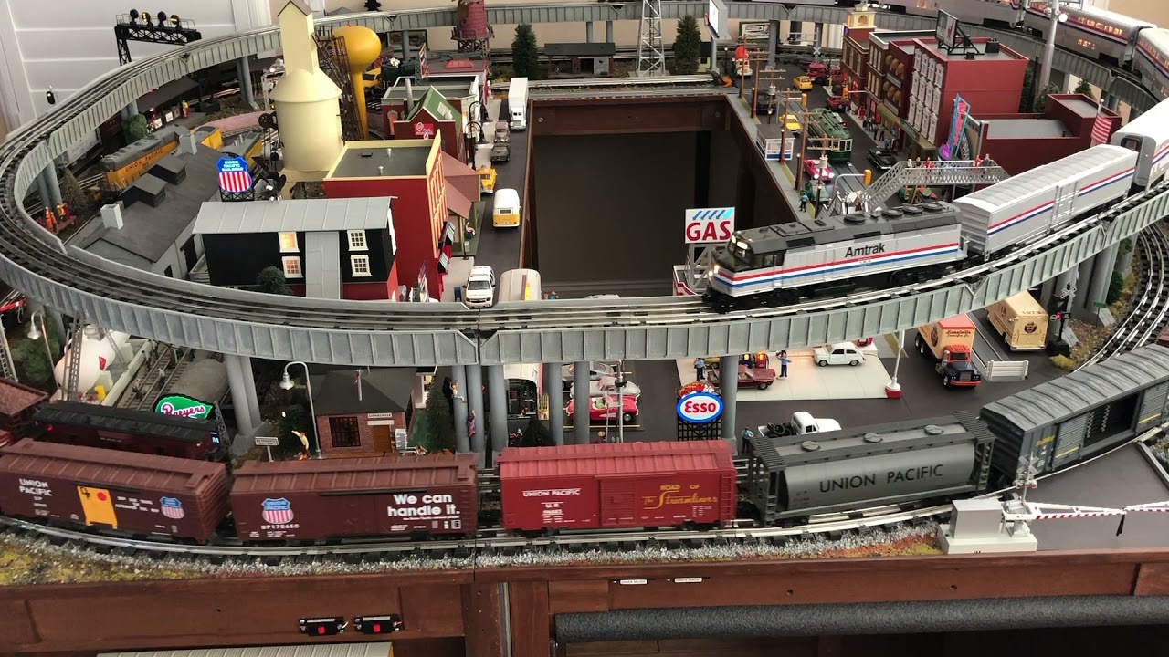 Amtrak Running Today on upper level track! - YouTube