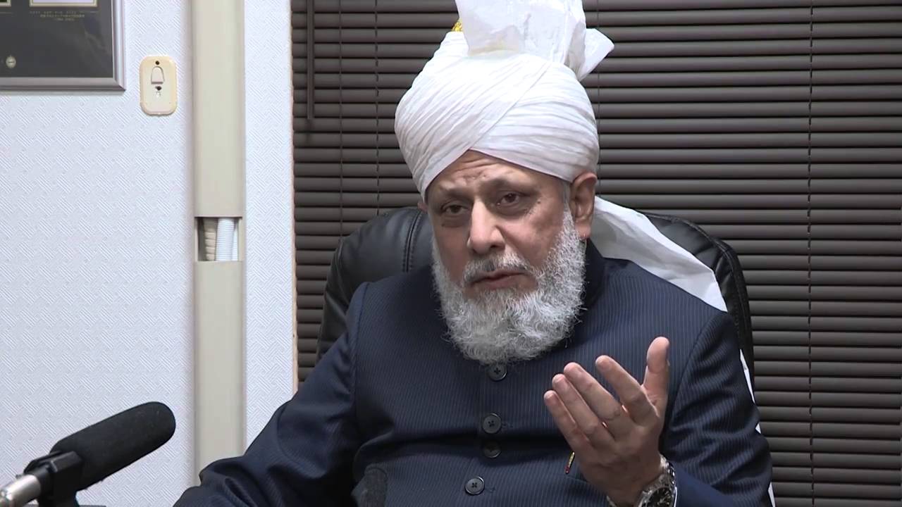 Japan Tour 2015: Khalifa Of Islam interviewed by Japanese Media - YouTube
