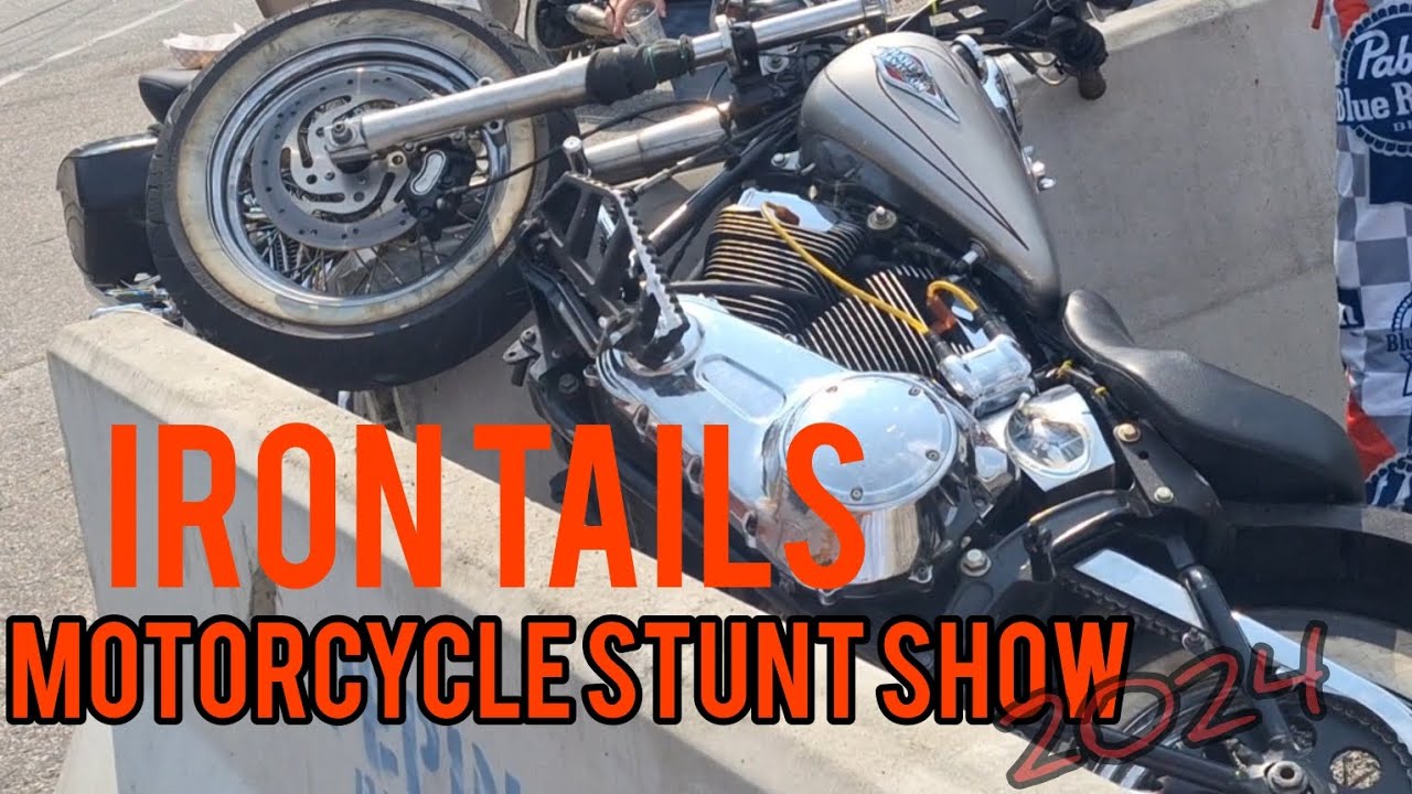 CRAZY Motorcycle Stunt Show! - YouTube