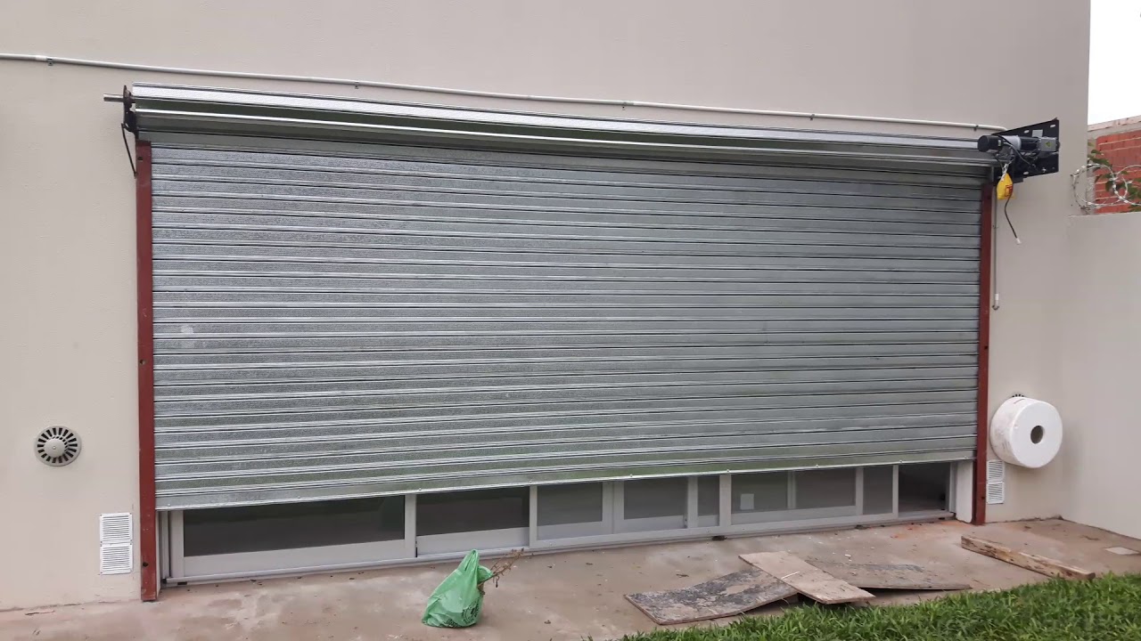 Cortinas Metalicas Microperforadas - YouTube
