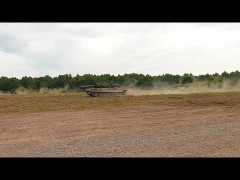 Leopard 2 Tank Drive By At Full Speed