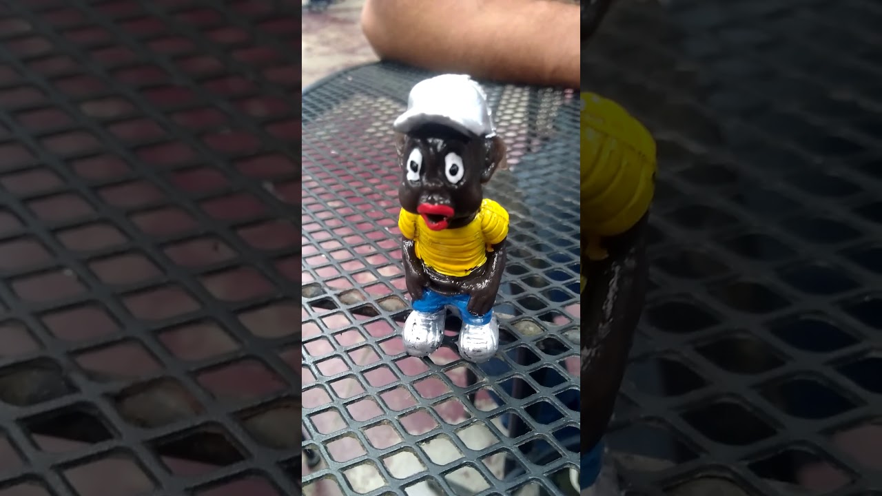 Negrito cagón - YouTube