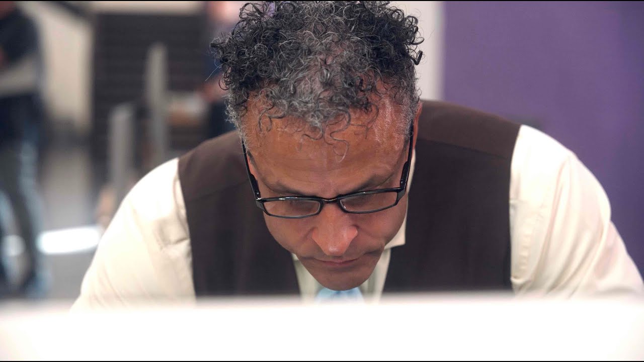 "Refuse to be a Victim" | JeVon McCormick - YouTube