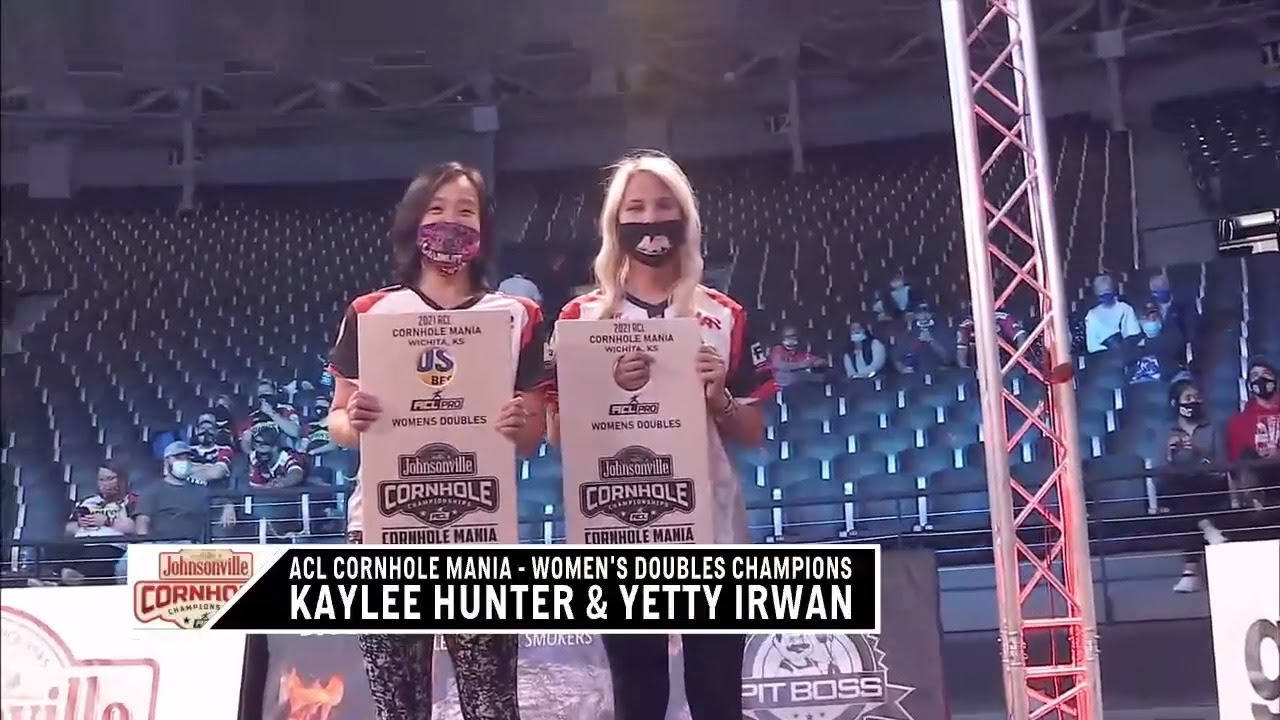 Cornhole Mania Pro Women's Doubles CHAMPS - YouTube
