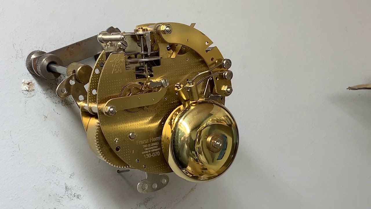 kK58 Hermle 130-070 two bell movement. - YouTube