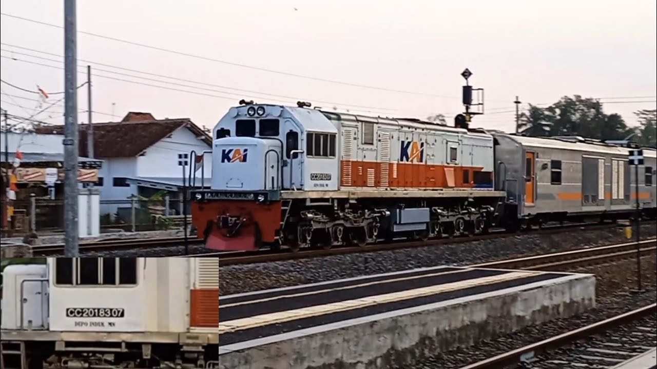 KA Gaya Baru Malam Selatan ditarik lokomotif CC 201 83 07 MN - YouTube
