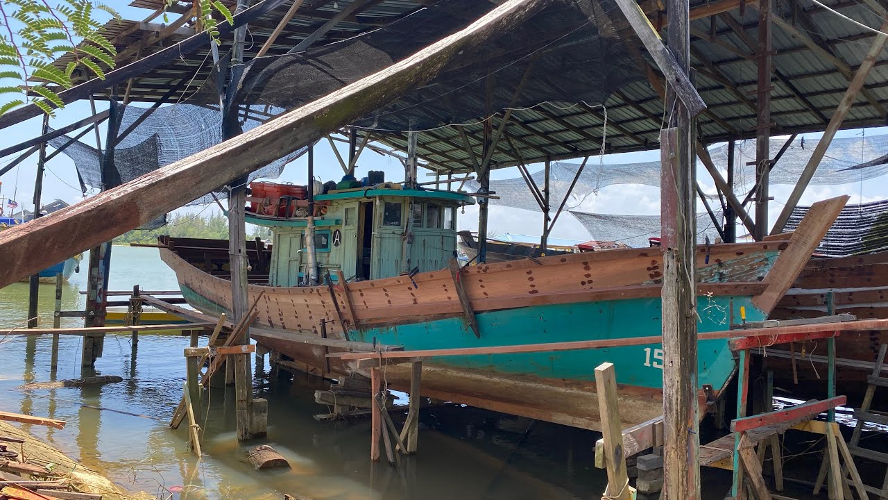 60% Siap Upgrade Bot Nelayan Dungun Di Kuala Terengganu - YouTube