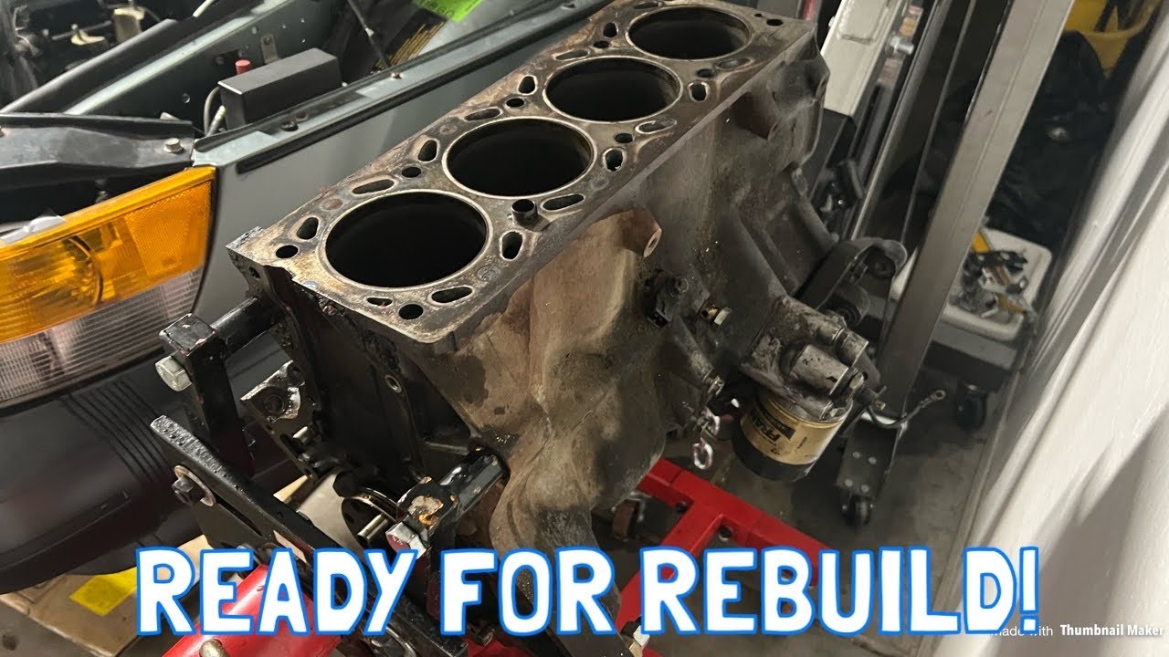Tearing Down the 35 Year Old Engine in My Saab 900 Turbo! (Rebuild Part ...