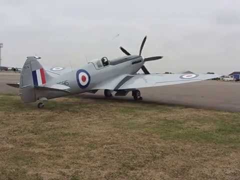 Spitfire PR.XIX PS915 at RAF Coningsby today - YouTube