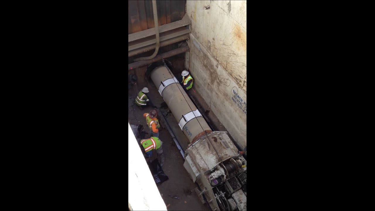 Mureau Road - Pipe Installation Under 101 Freeway - YouTube