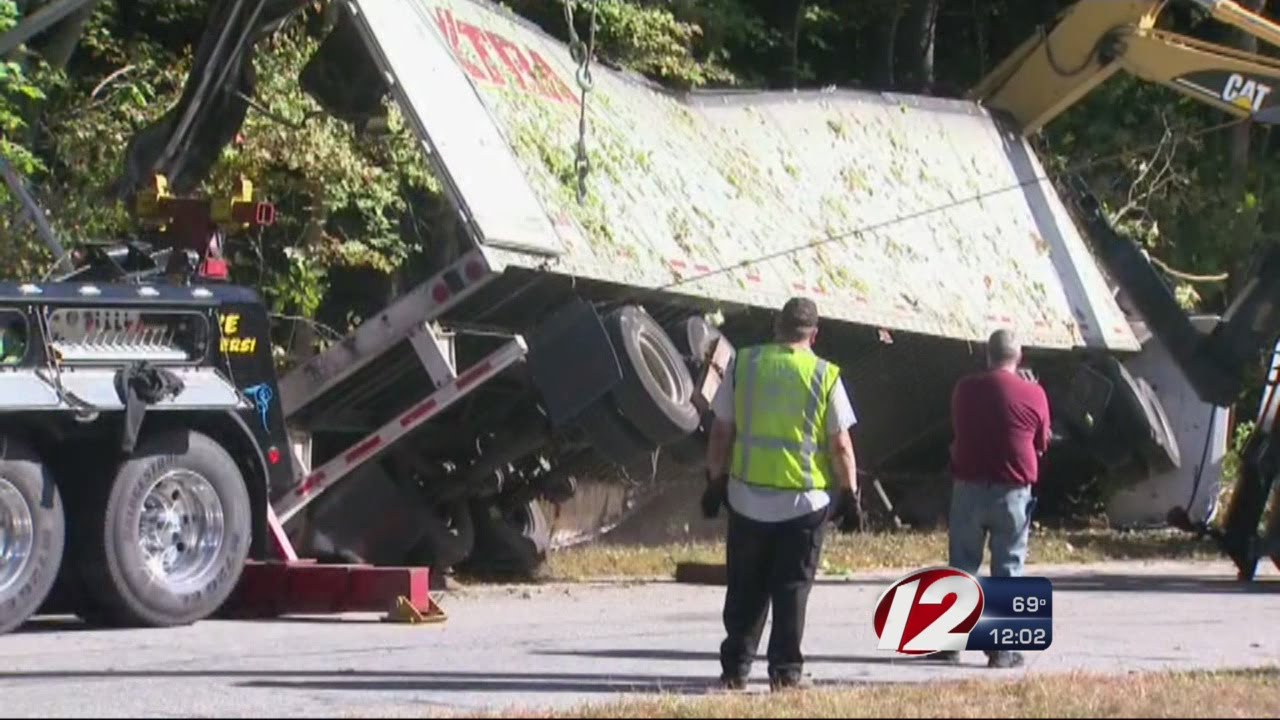Driver dies in tractor trailer rollover accident - YouTube