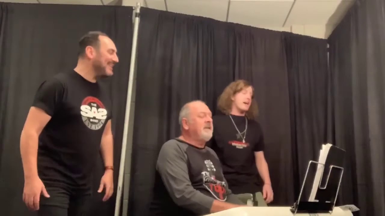 SAS band: Spike Edney,Niel faircloigh & Tyler Warren - YouTube