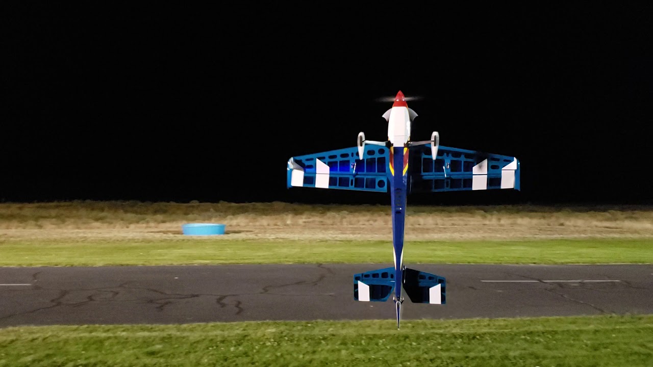 Extreme Flight 69 inch Raven SupaTim on the controls - YouTube