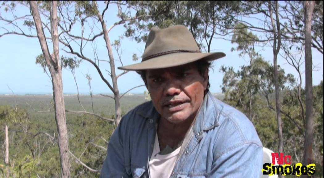 Tom E Lewis for nosmokes.com.au - YouTube