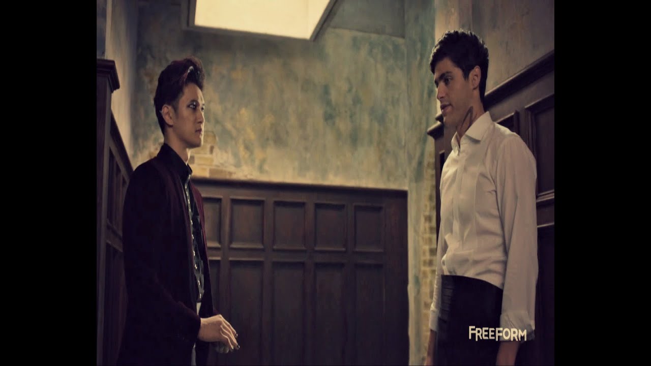 Shadowhunters 1x13 - Malec scenes - YouTube