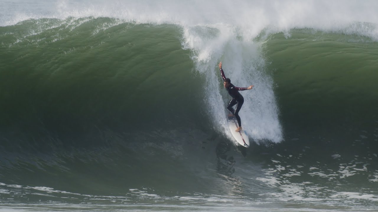 CRAZY BARRELS & WIPEOUTS at Supertubos | Raw footage - YouTube