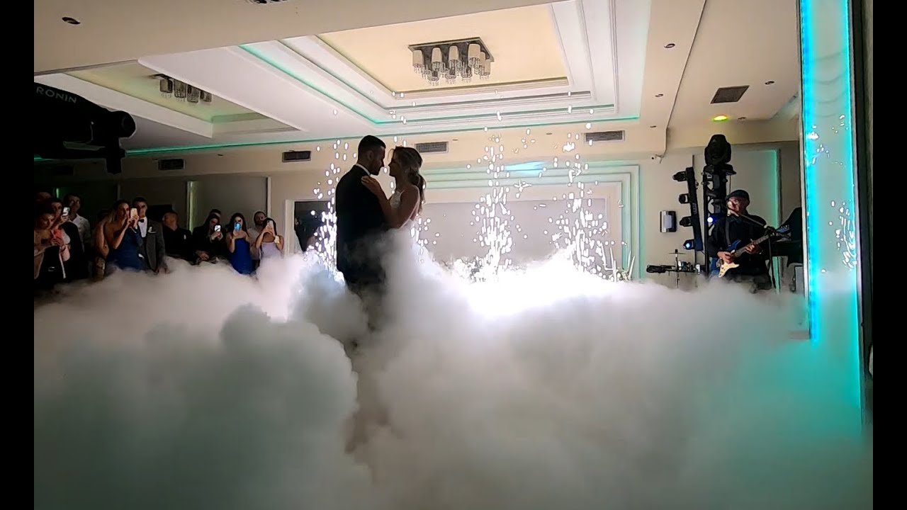 Prvi ples - podni dim - suvi led - vatrometi - restoran Kruna ...