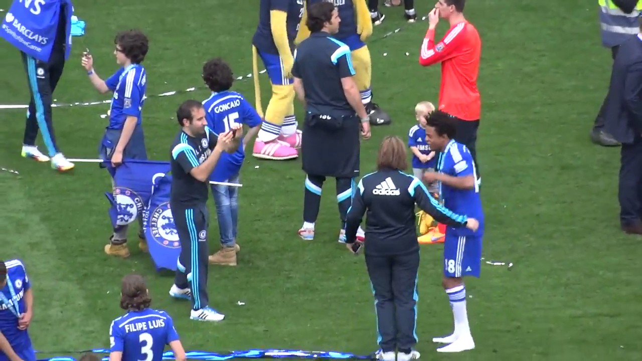 Leo, Eden Hazard's son loves Thibaut Courtois more than his daddy ...