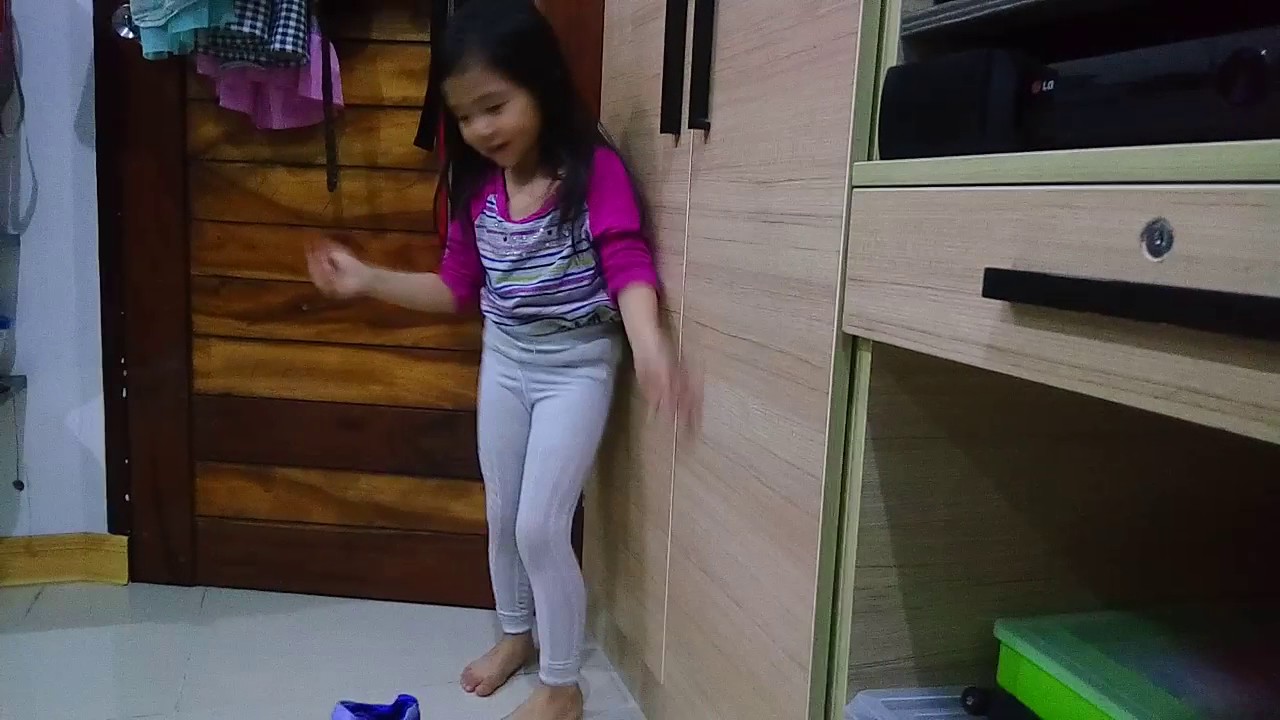 Tik-Tak toy cebu Zoe yeezys 4 yr old - YouTube